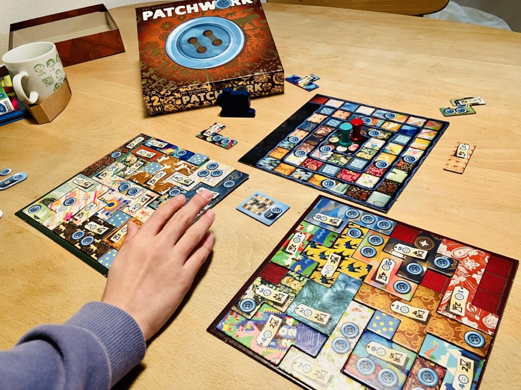 【パッチワーク/ Patchwork】ルール概要とレビュー：ボードゲーム家族 | 新！ボードゲーム家族